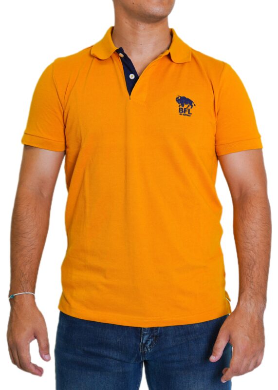 Camiseta Polo Mustard - Adams Fashion Store
